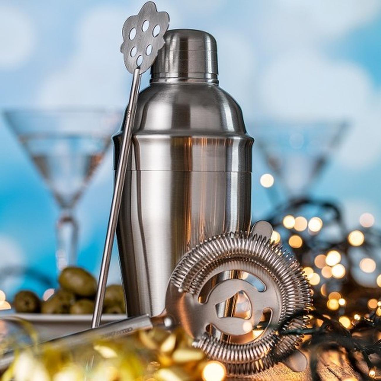 Cocktail Making - The Kitchen Whisk | Kitchenware Specialist