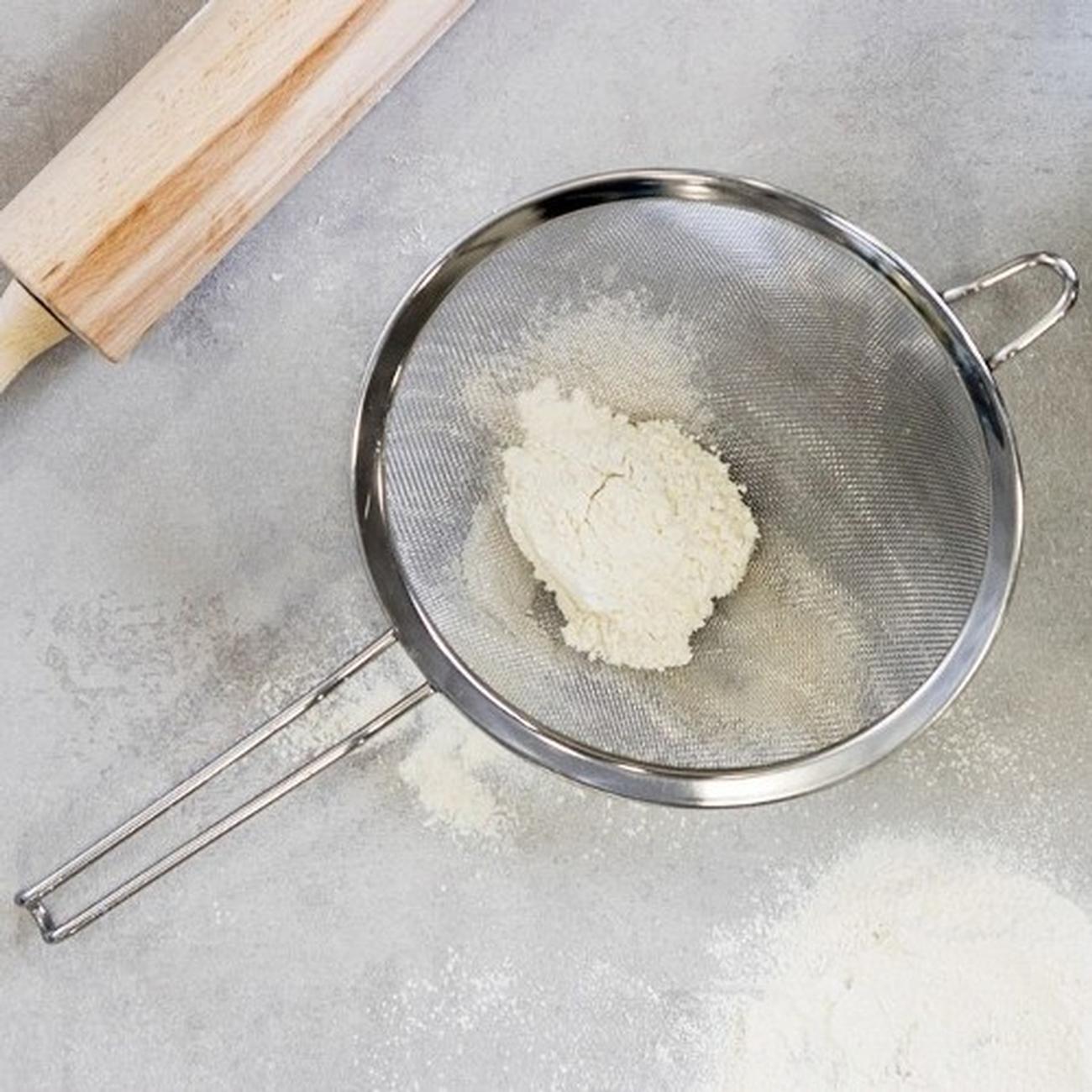 MasterClass Stainless Steel Fine Mesh Sieve 18cm