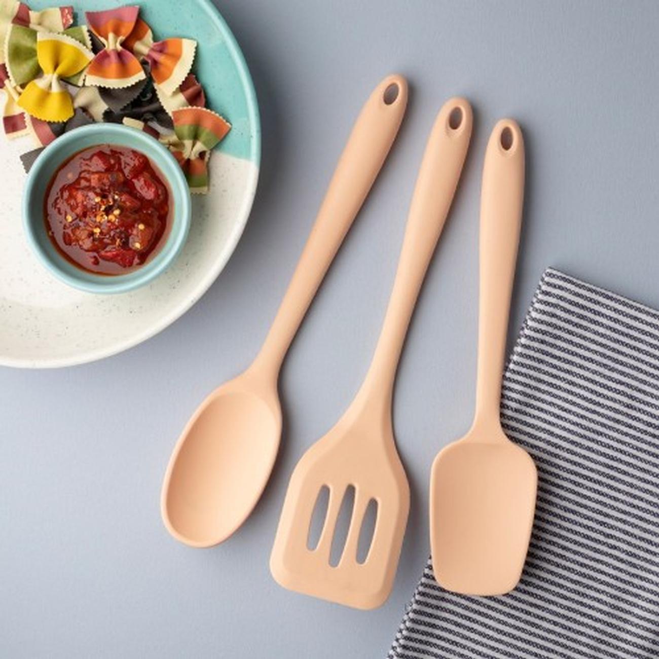 Taylor's Eye Witness Peach Silicone Spoon