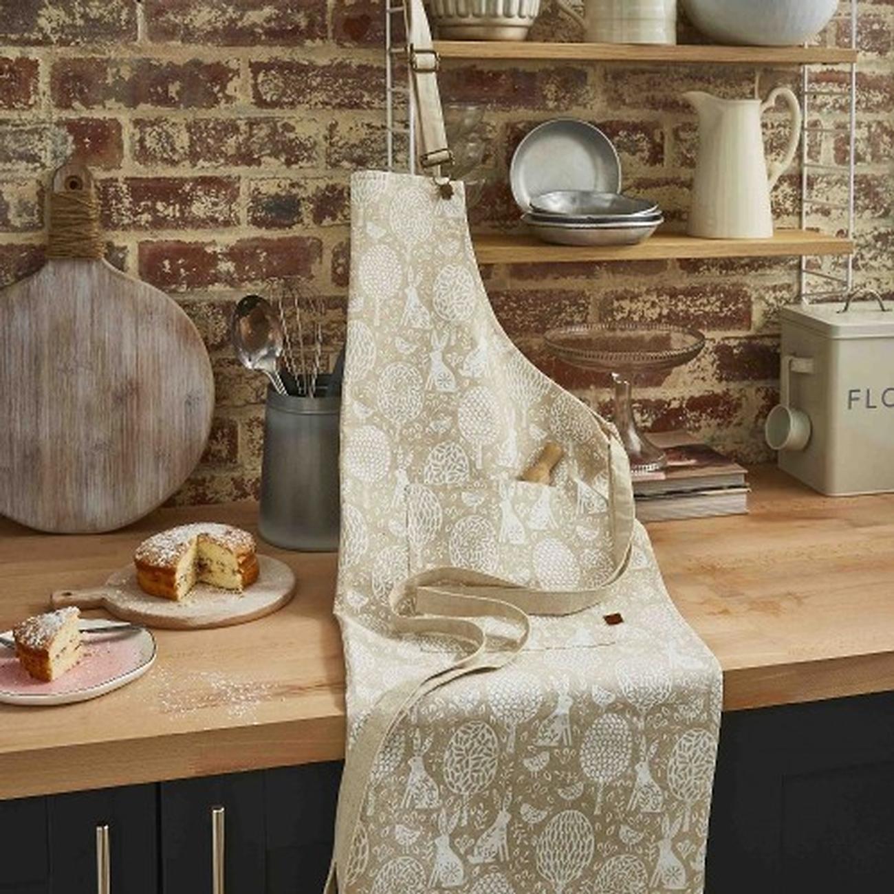 Ulster Weavers Cotton Apron Cottontail Meadow