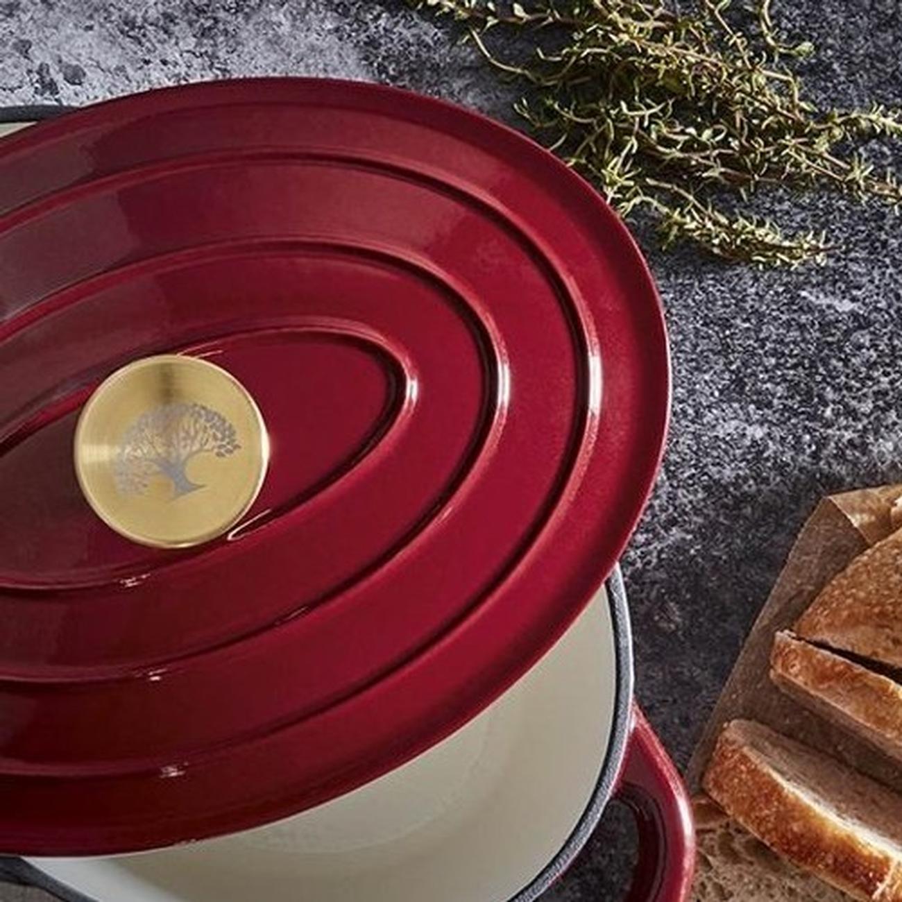 Barbary & Oak Foundry 29cm Oval Cast Iron Casserole-Bordeaux Red