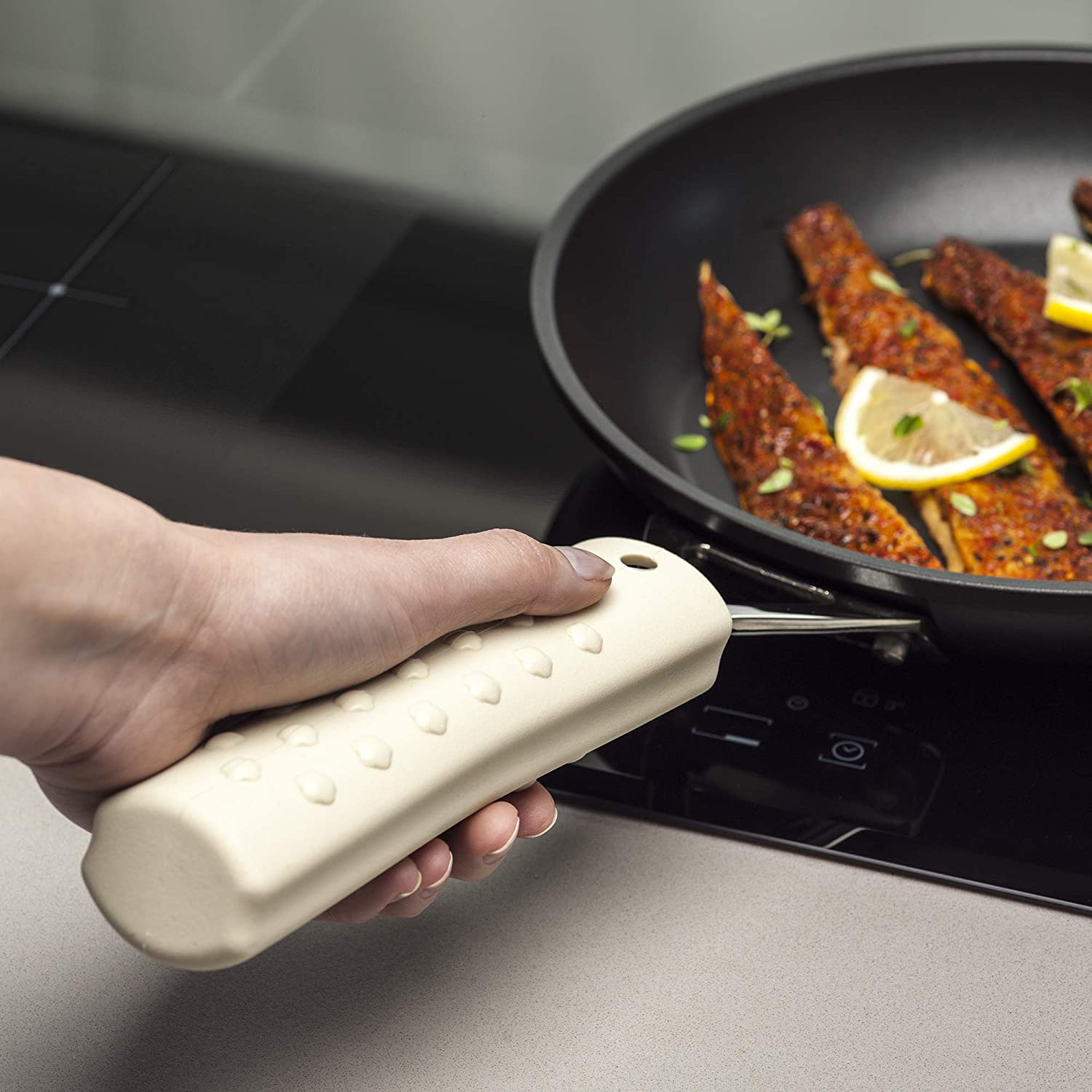 Zeal Silicone Pan Handler