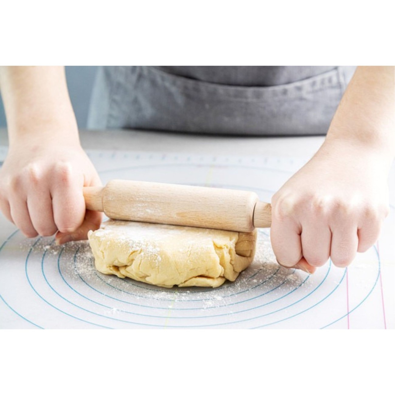 KitchenCraft Mini Rolling Pin Beech Wood Mini 23cm