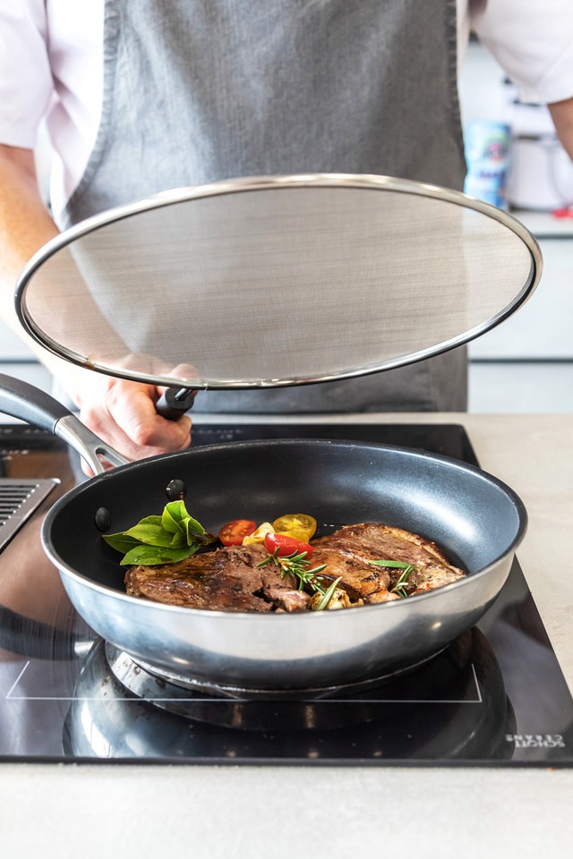 KitchenCraft Extra Large Wire Splatter Screen 32cm