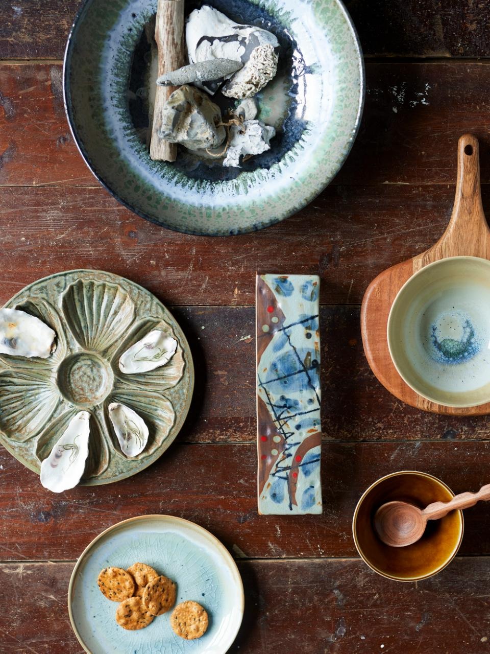 Lois Tray Brown Stoneware